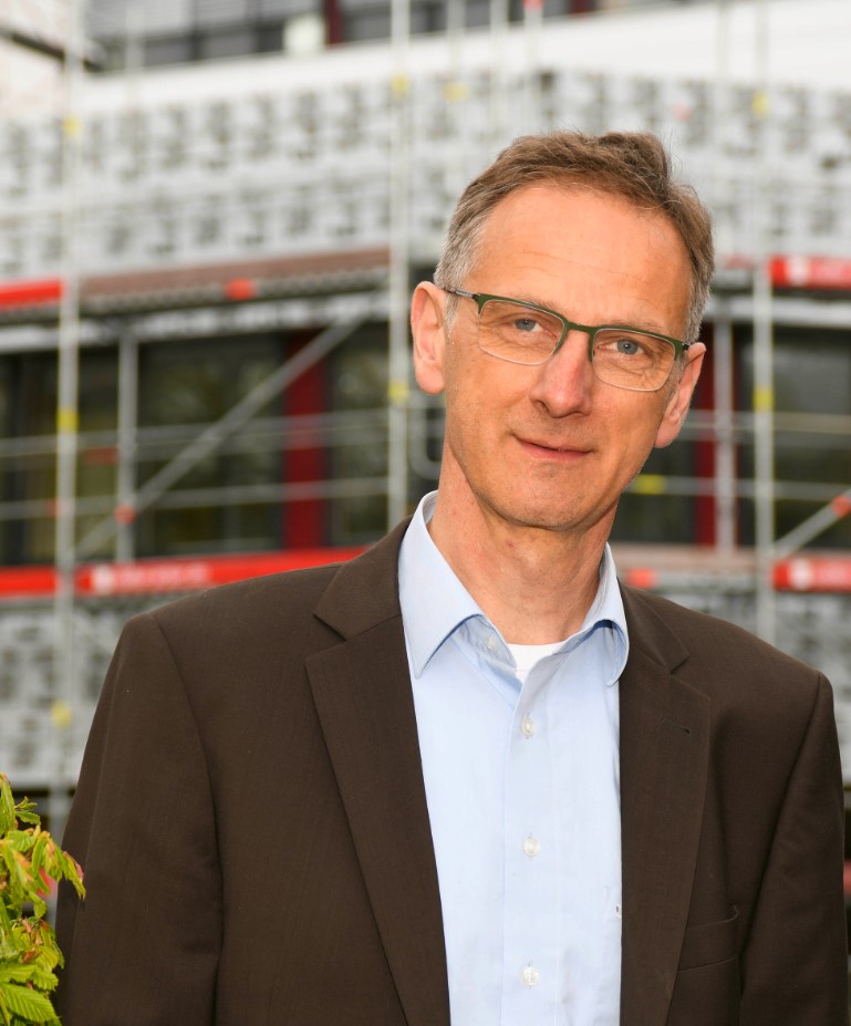 Dipl. Ing. (FH) Architekt Uwe Schulte - RE-BUILD-OWL